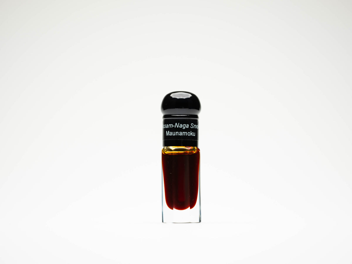 "Assam-Naga Smoke" Agarwood Oil – Maunamoku